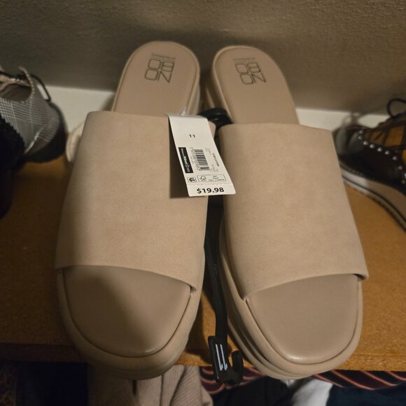 No Boundaries | Shoes | No Boundaries Womens Slides Size 1 Nwt Tan ...